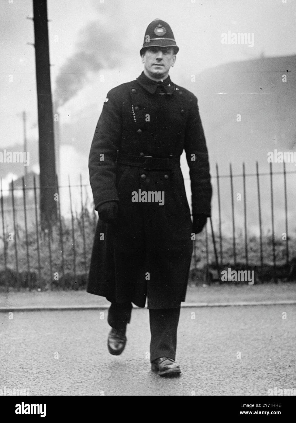 Pit PC is champion boxer.Police Constable Albert Hoyle works at the ...
