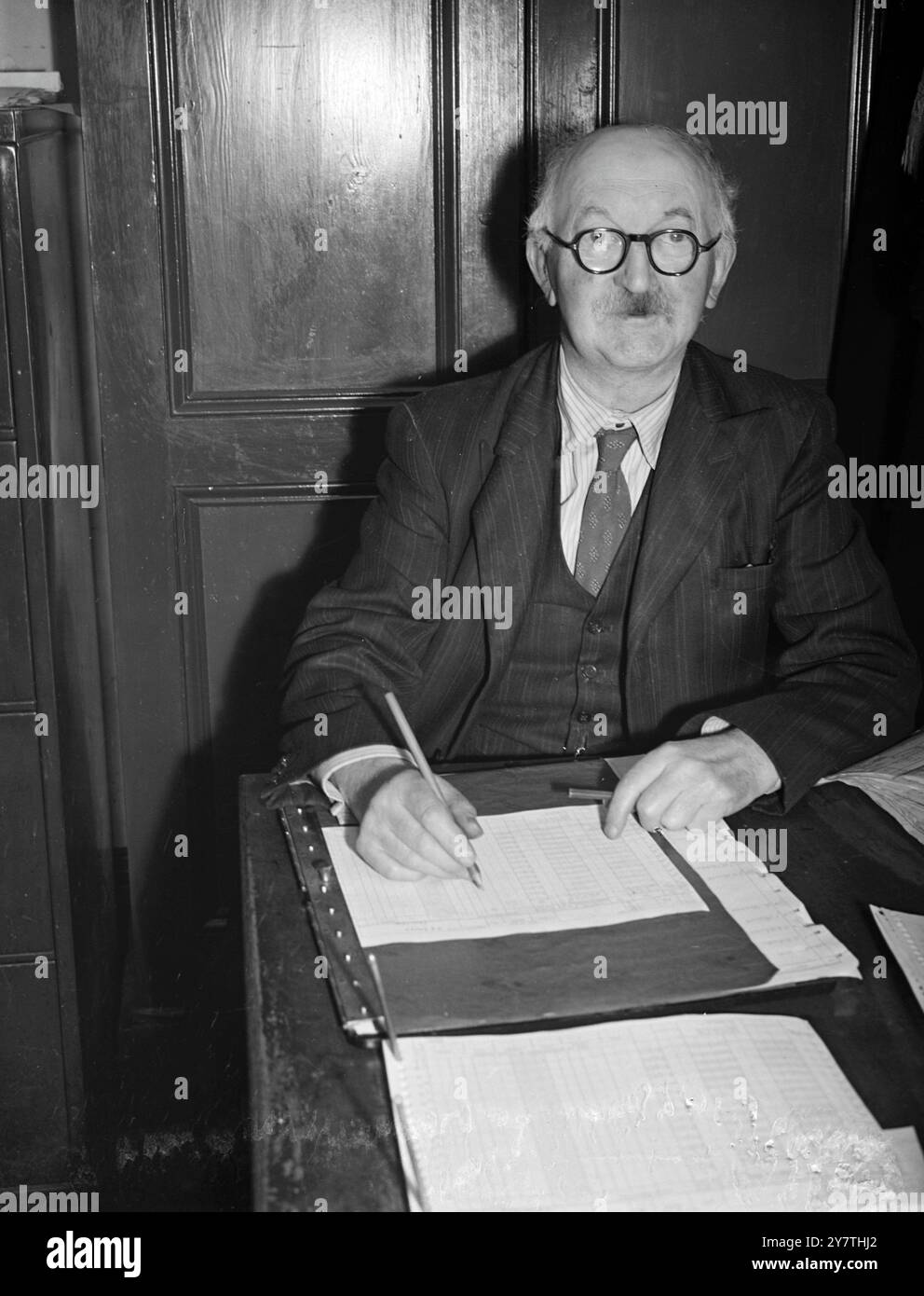 Who has a wife hi-res stock photography and images - Alamy