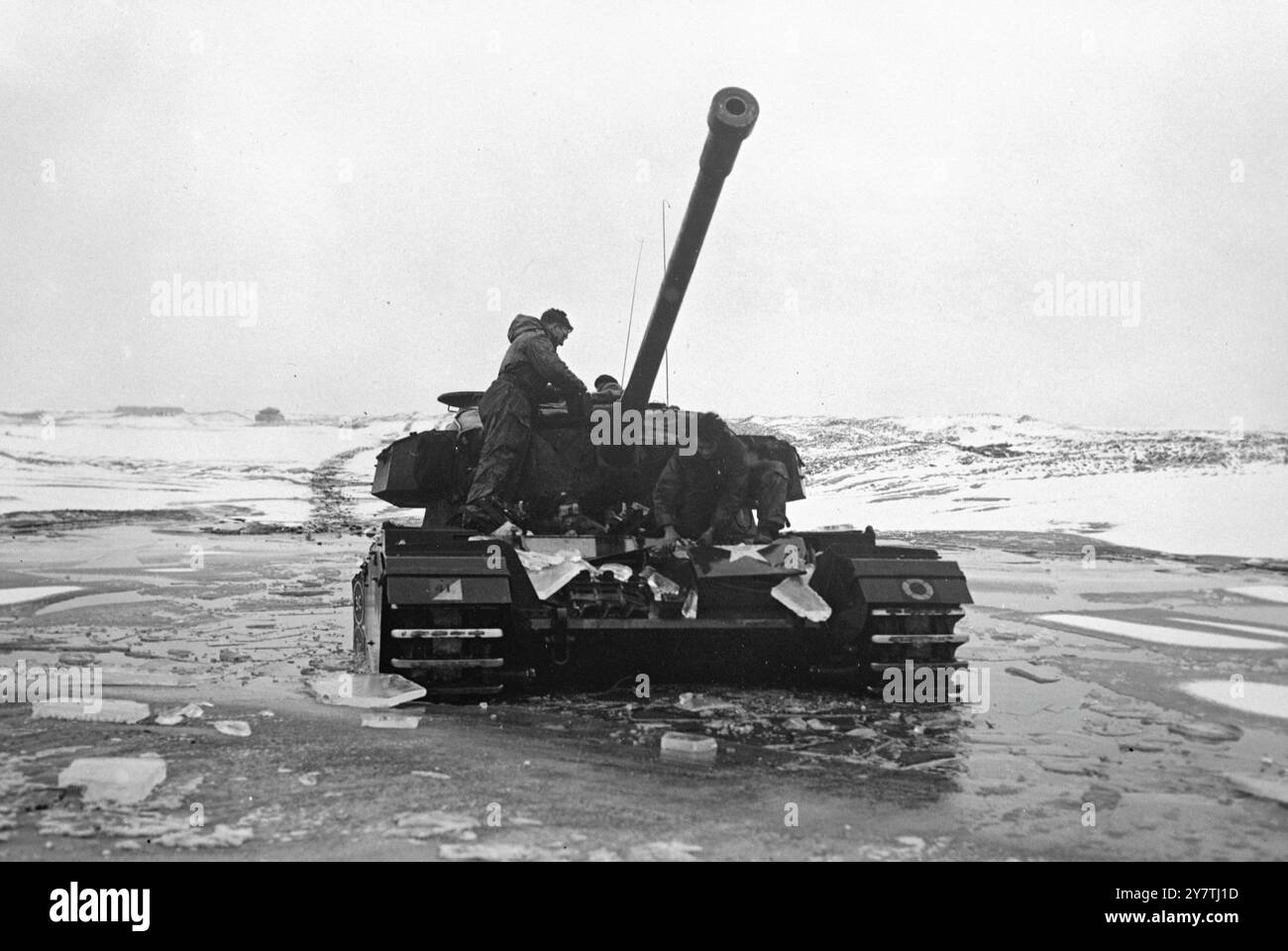 38th parallel hi-res stock photography and images - Alamy