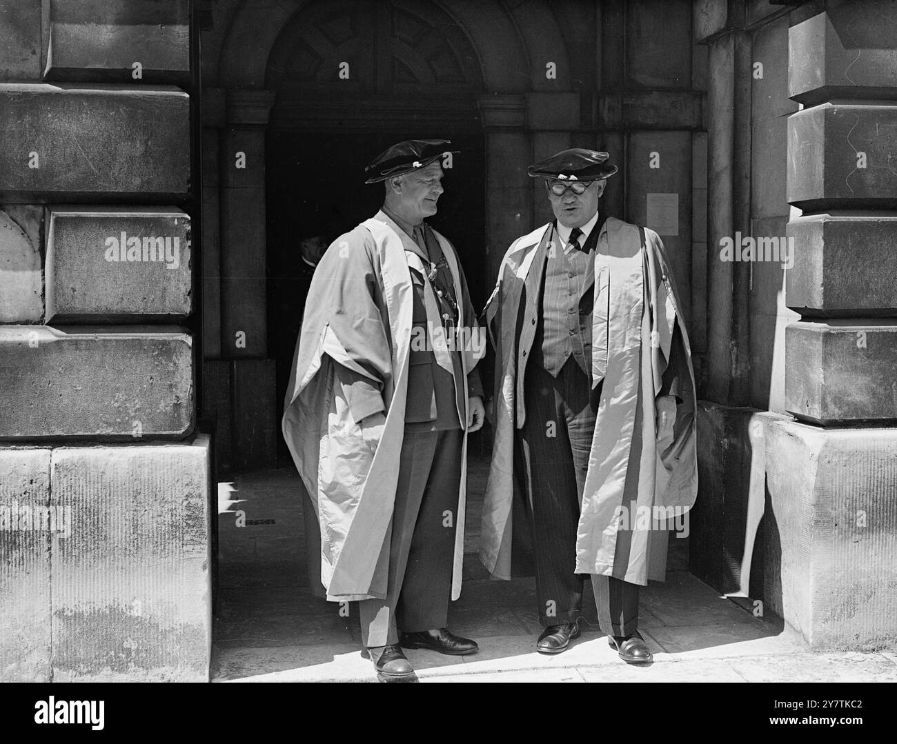 bevin-and-wavell-freceives-honorary-degrees-at-cambridgelord-wavell