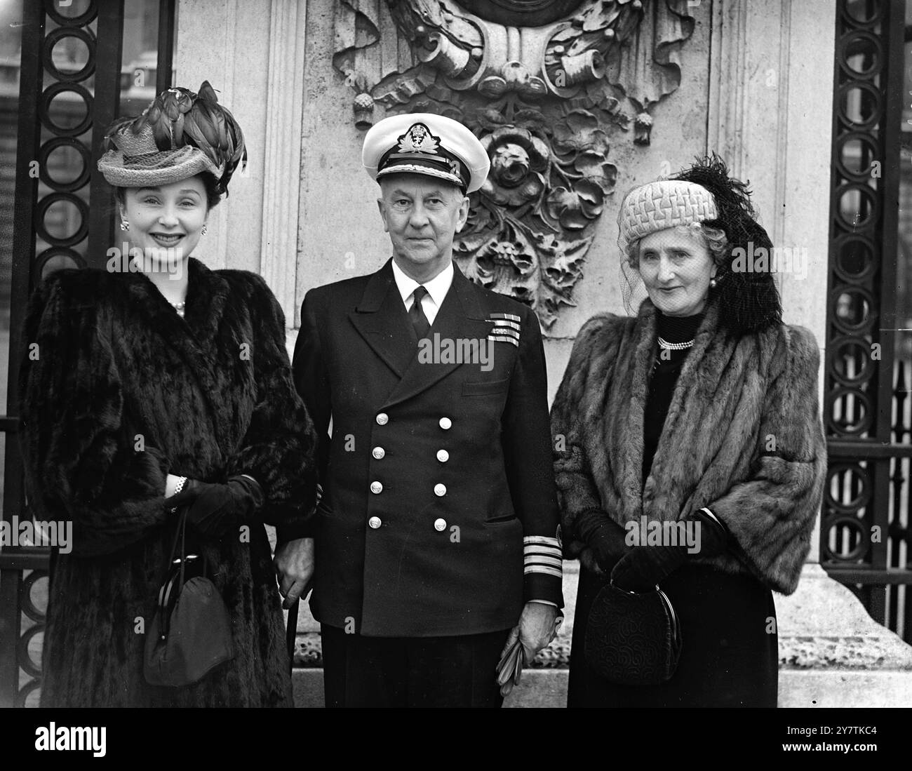 Acompanied by his wife and actress daughter , Miss Googie Withers ...