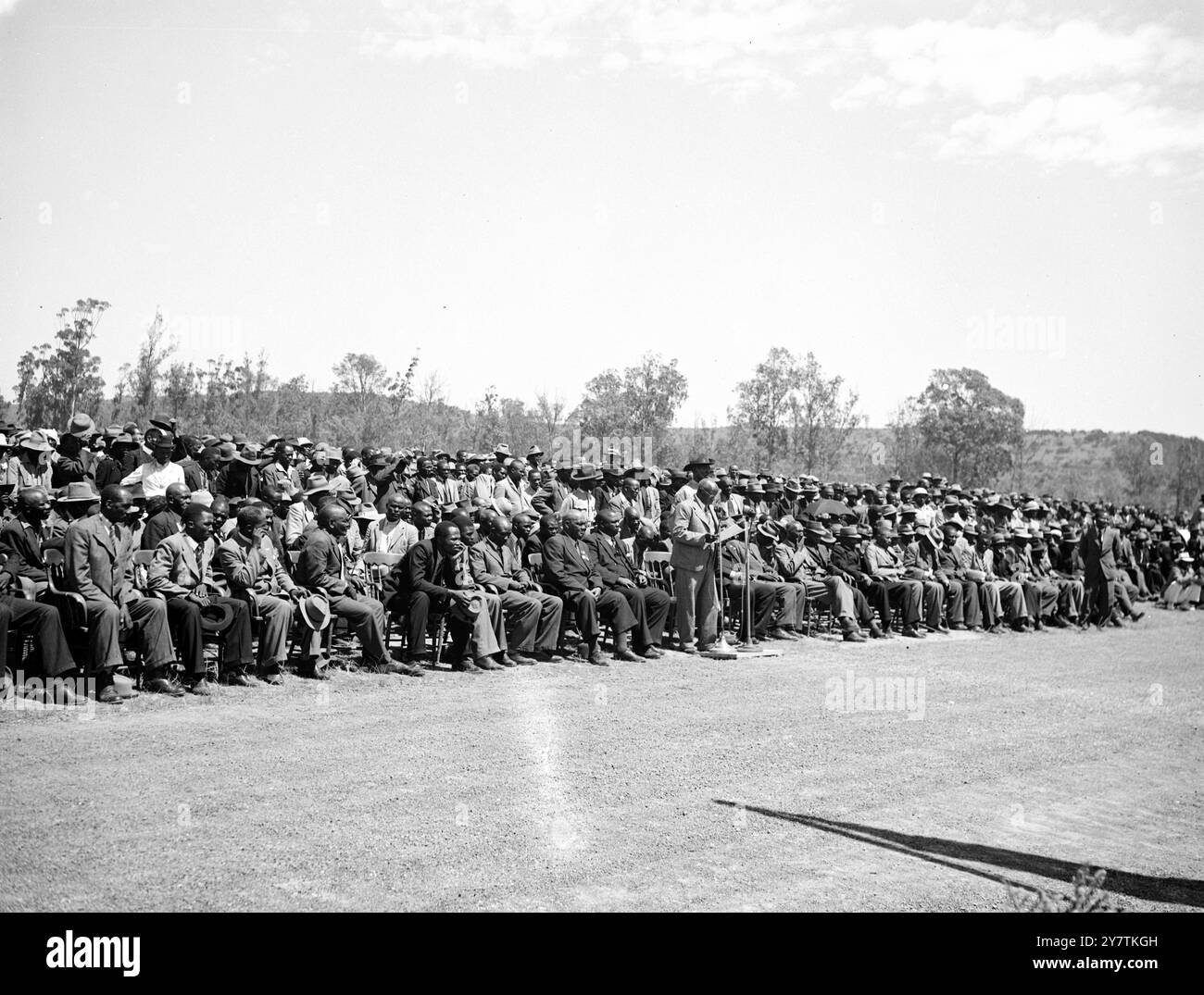 Royal Tour of South Africa A general view of the some of the thousands ...