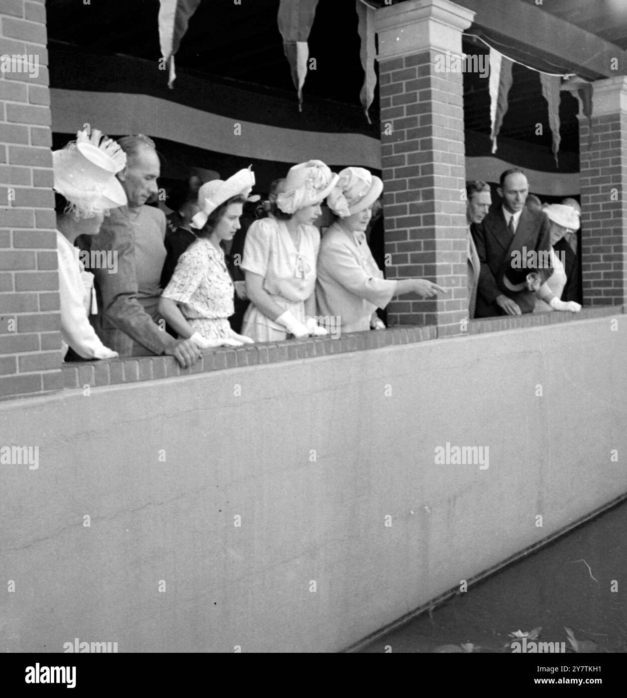 Royal tour of South Africa Visit to Snake Park at Port Elizabeth . The ...