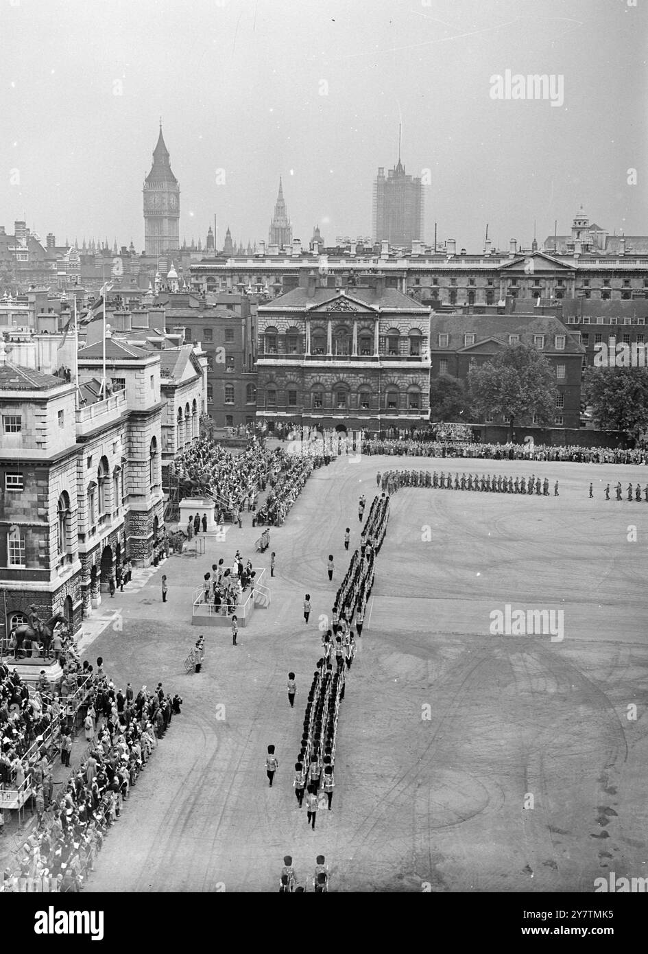 KING PRESENTS NEW COLOURS TO 3RD BATTALION COLDSTREAM GUARDS.The King ...