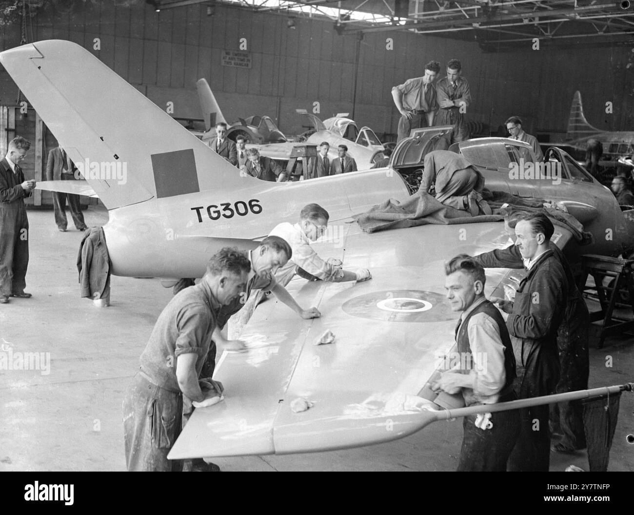 Britain's new tail-less jet has test flight - may be faster than world ...