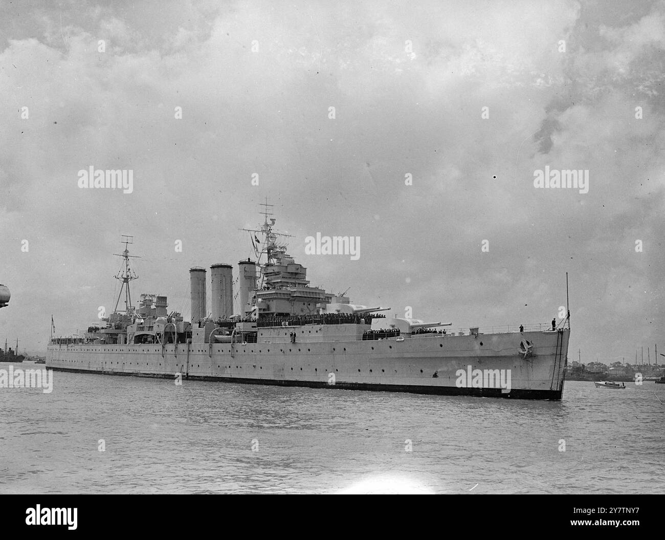 HMAS SHROPSHIRE at Plymouth 1946 Stock Photo - Alamy