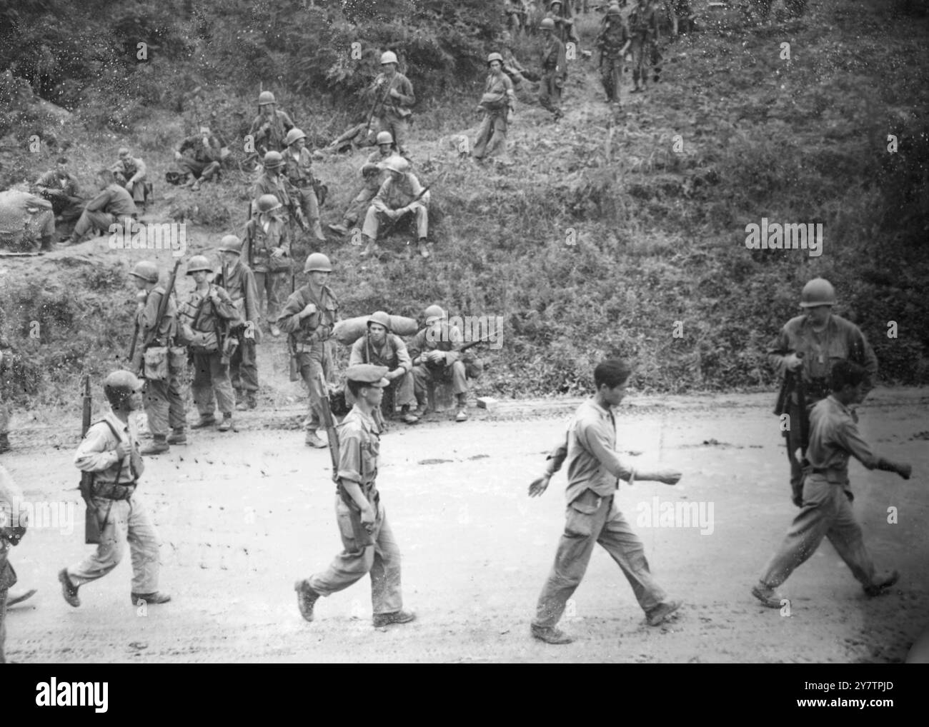 Korea 1950 us soldiers move hi-res stock photography and images - Alamy