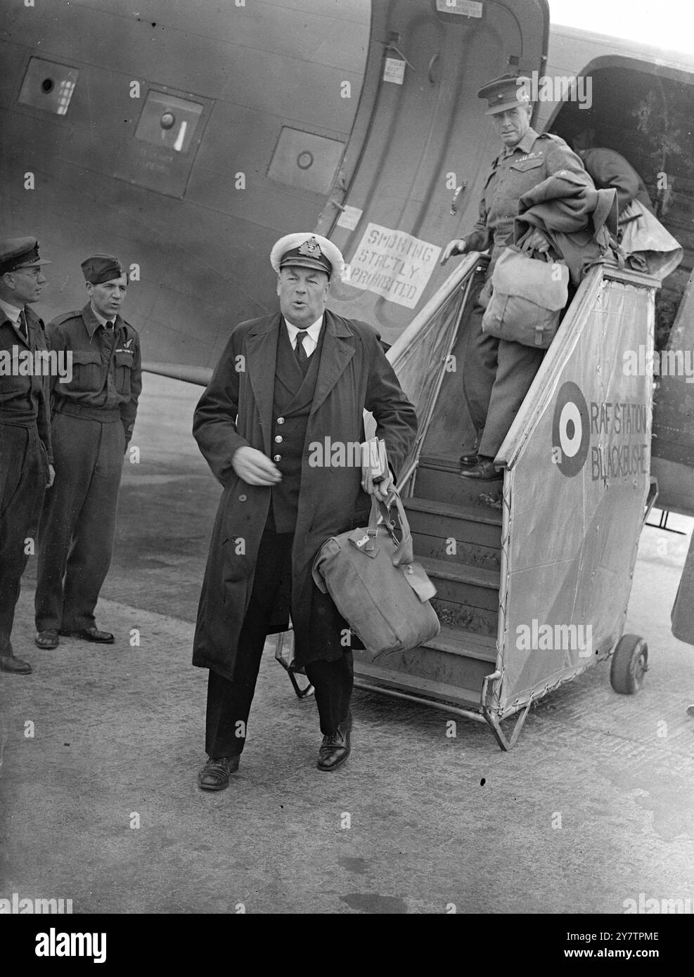 FIRST EMPIRE TROOPS ARRIVE TO TAKE PART IN LONDON 'S VICTORY PARADE ...
