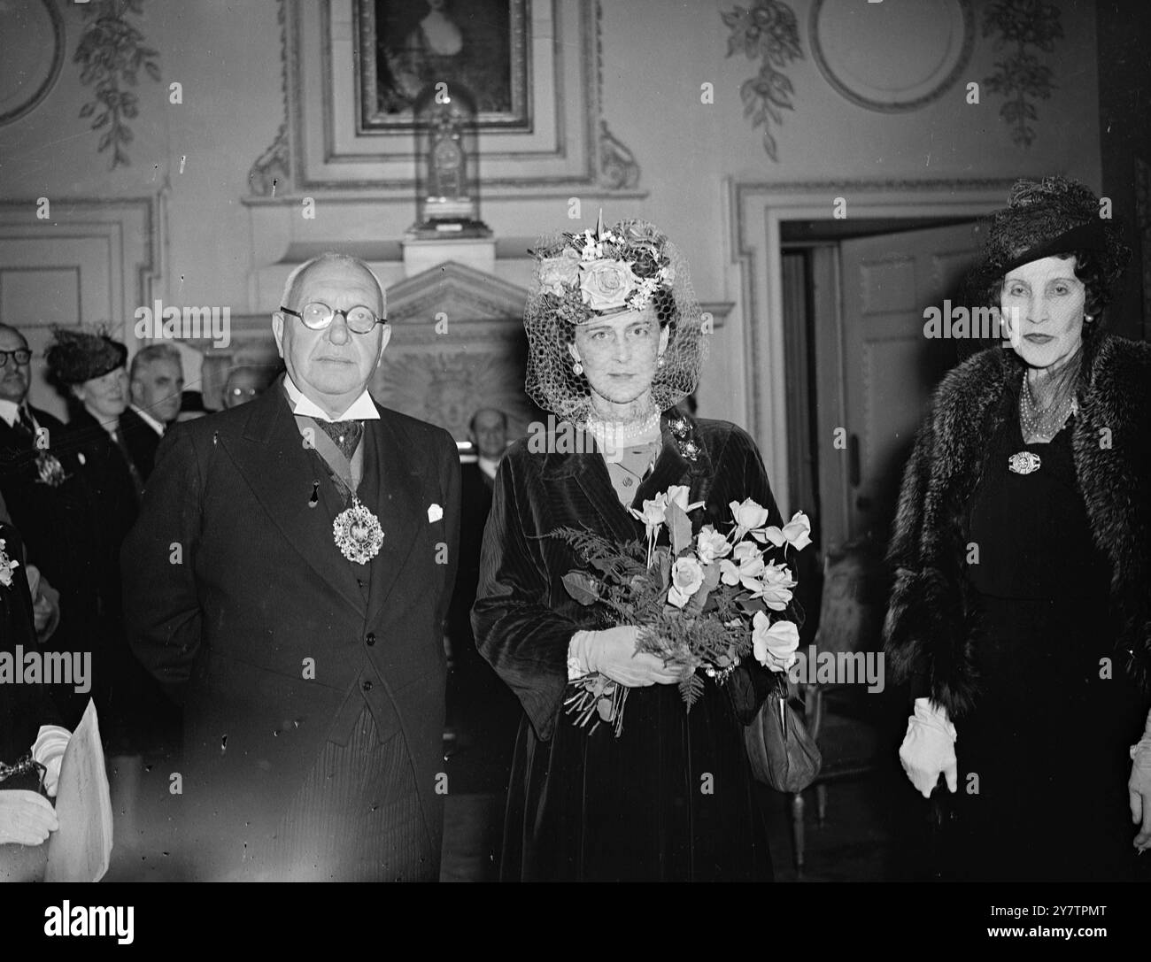 THE DUCHESS OF KENT WEARS FLOWERS WHEN SHE VISITS THE MANSION HOUSE The ...