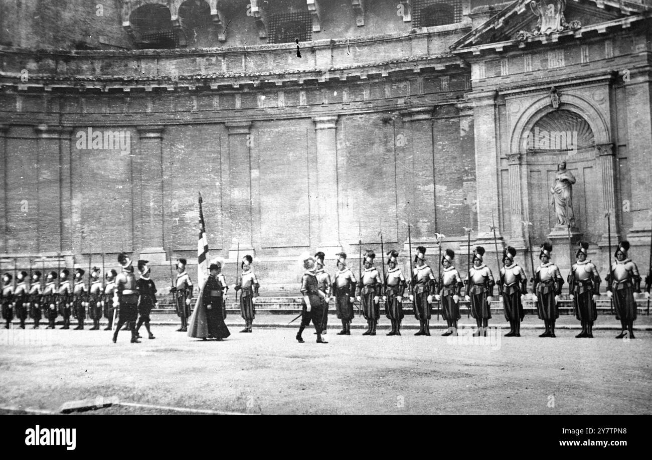 The Papal Guard on parade in the Vatican - The Swiss Guard , personal ...