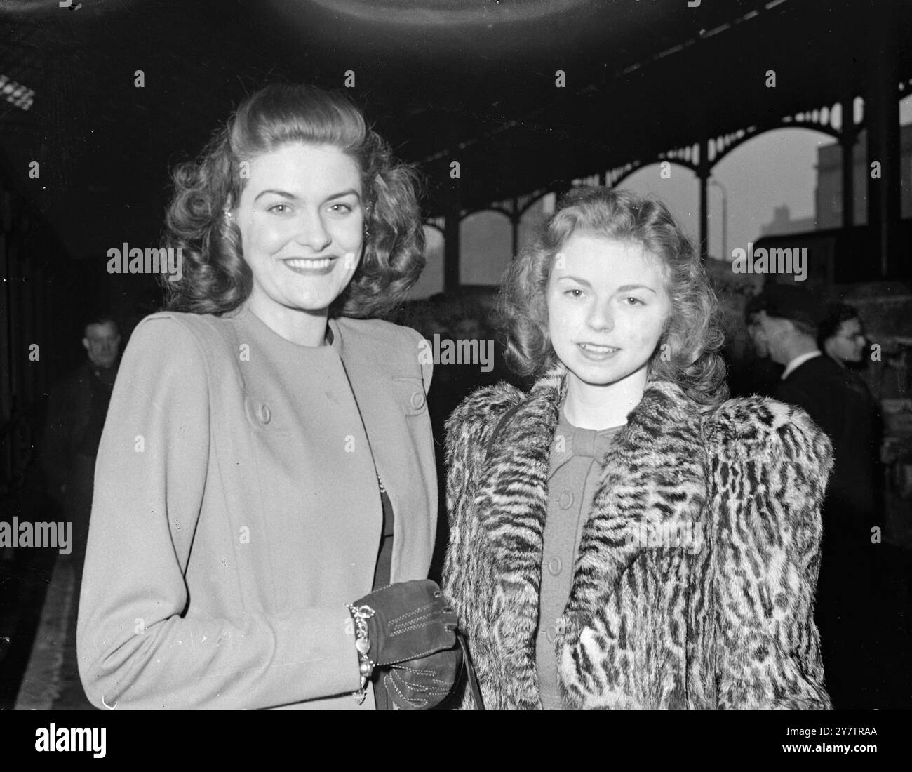 BERYL DAVIS MEETS BERYL DAVIS - TWO BBC STARS MEET TO DISCUSS WHICH ...