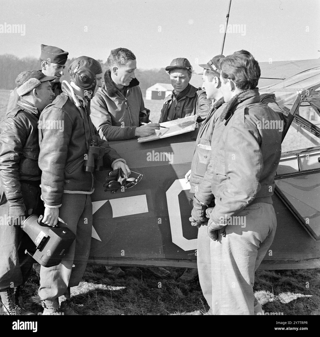 Film production unit hi-res stock photography and images - Alamy