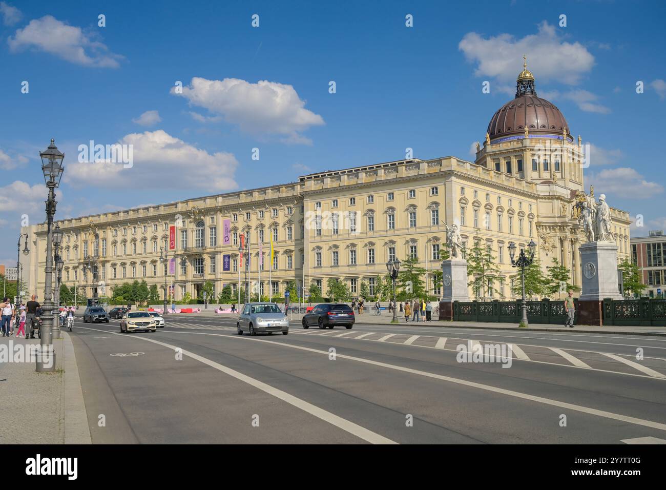 North facade, corner of west facade, Schloßbrücke, Humboldt Forum ...