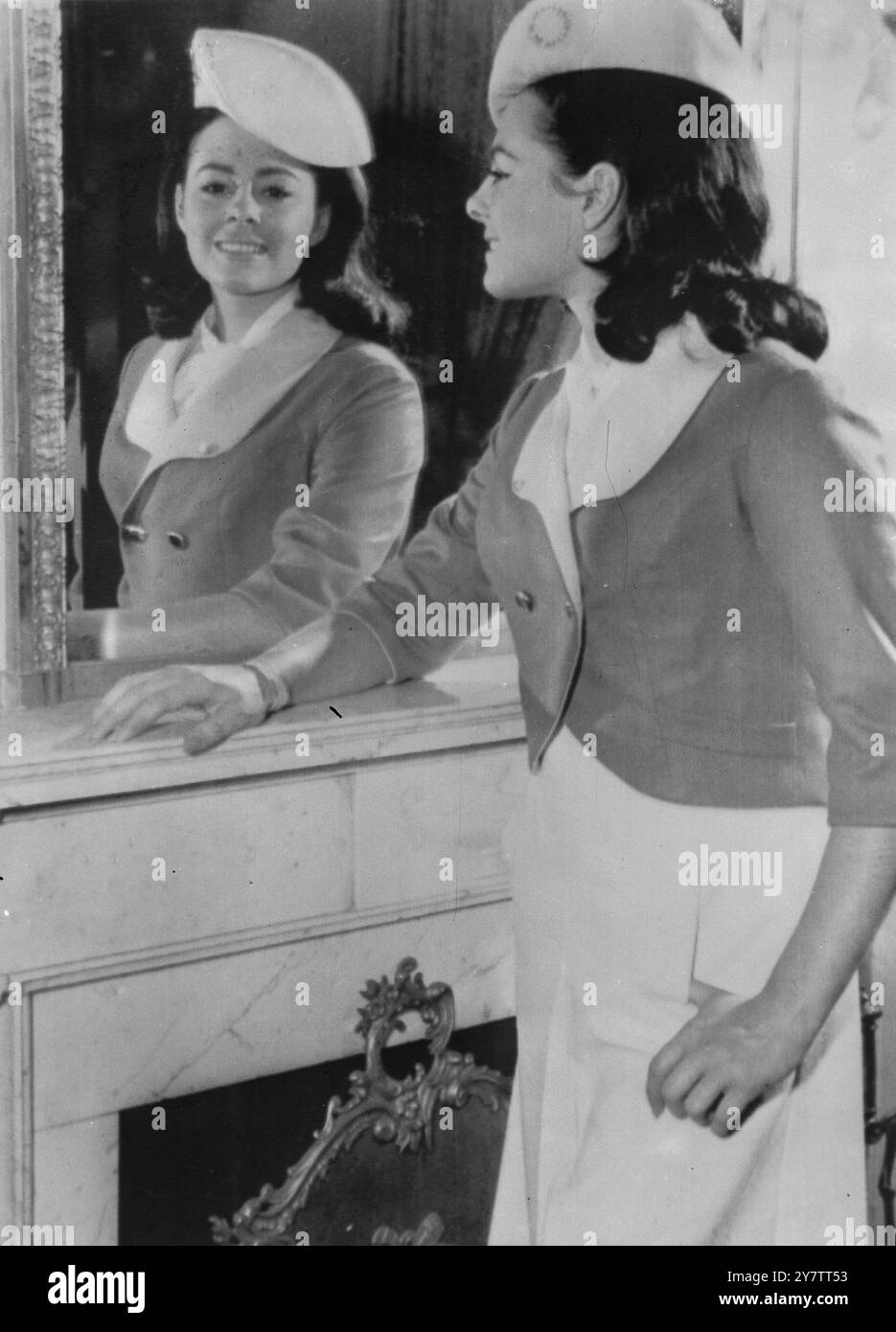 491169 MISS WORLD MODELS NEW HOSTESS OUTFIT MONTREAL, CANADA : MISS ANN ...