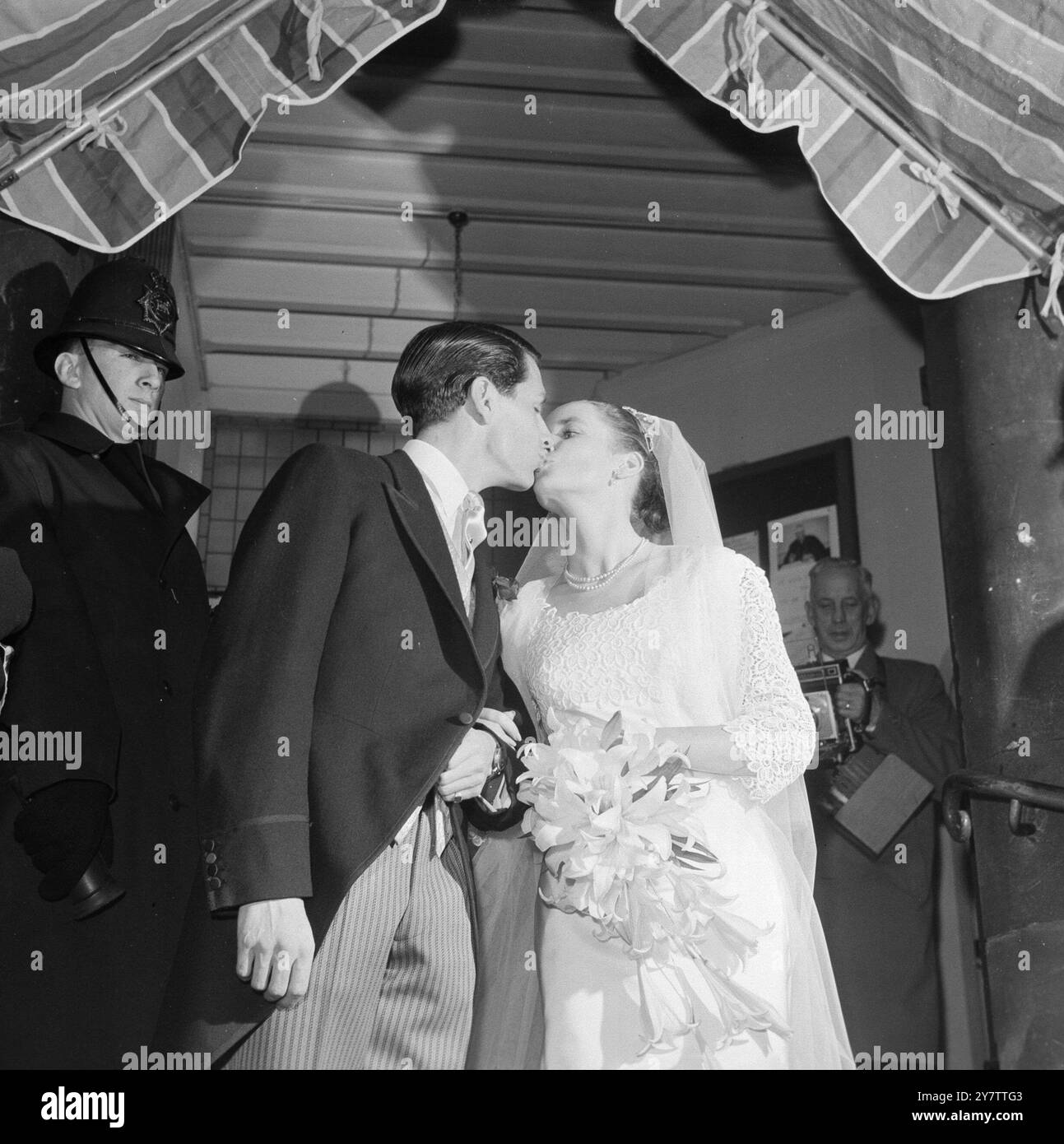 491245 ANOTHER OLIVIER WEDS: LONDON: TARQUIN OLIVIER (28) SON OF ...