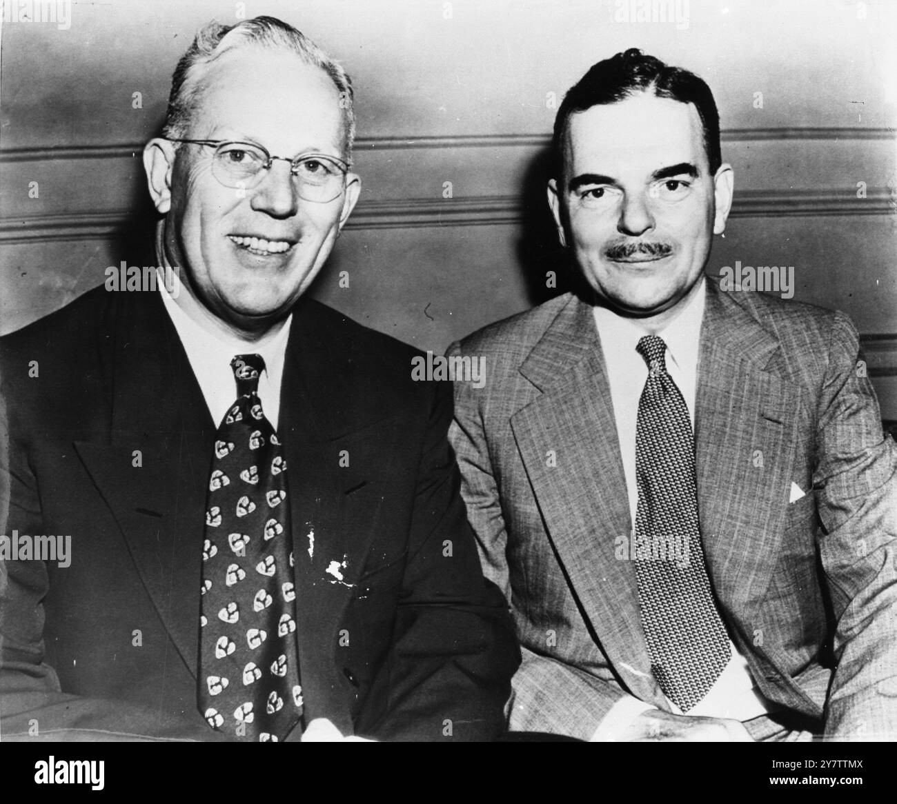 Republican presidential nominee Thomas E. Dewey (right) and vice ...