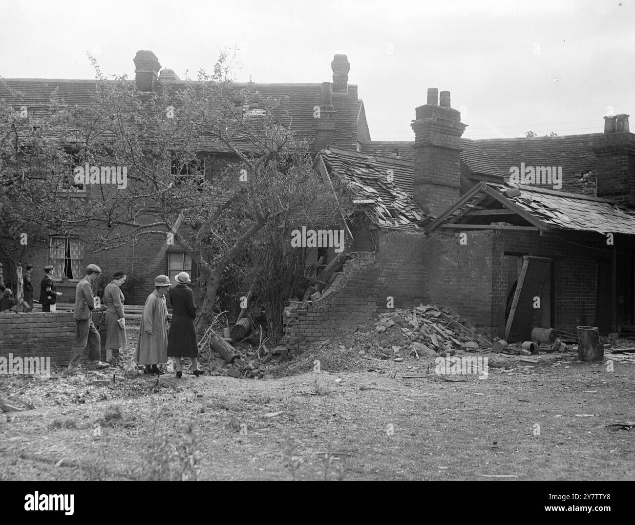 LONDON UNSCATHED IN WIDESPREAD ENEMY AIR RAID ON ENGLAND Attacks over a ...