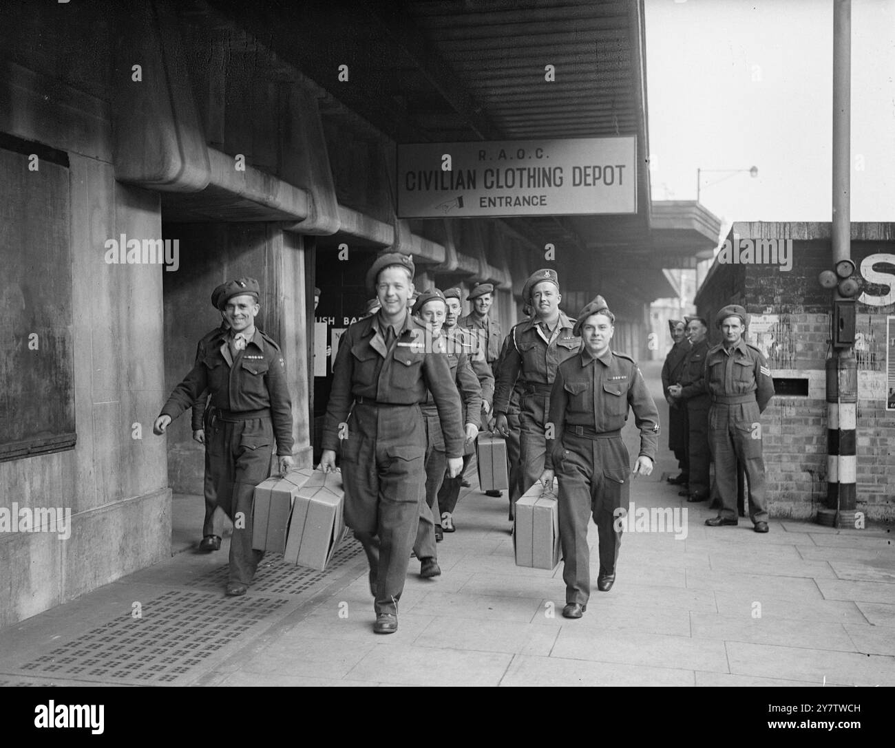 Demobbed at olympia Black and White Stock Photos & Images - Alamy