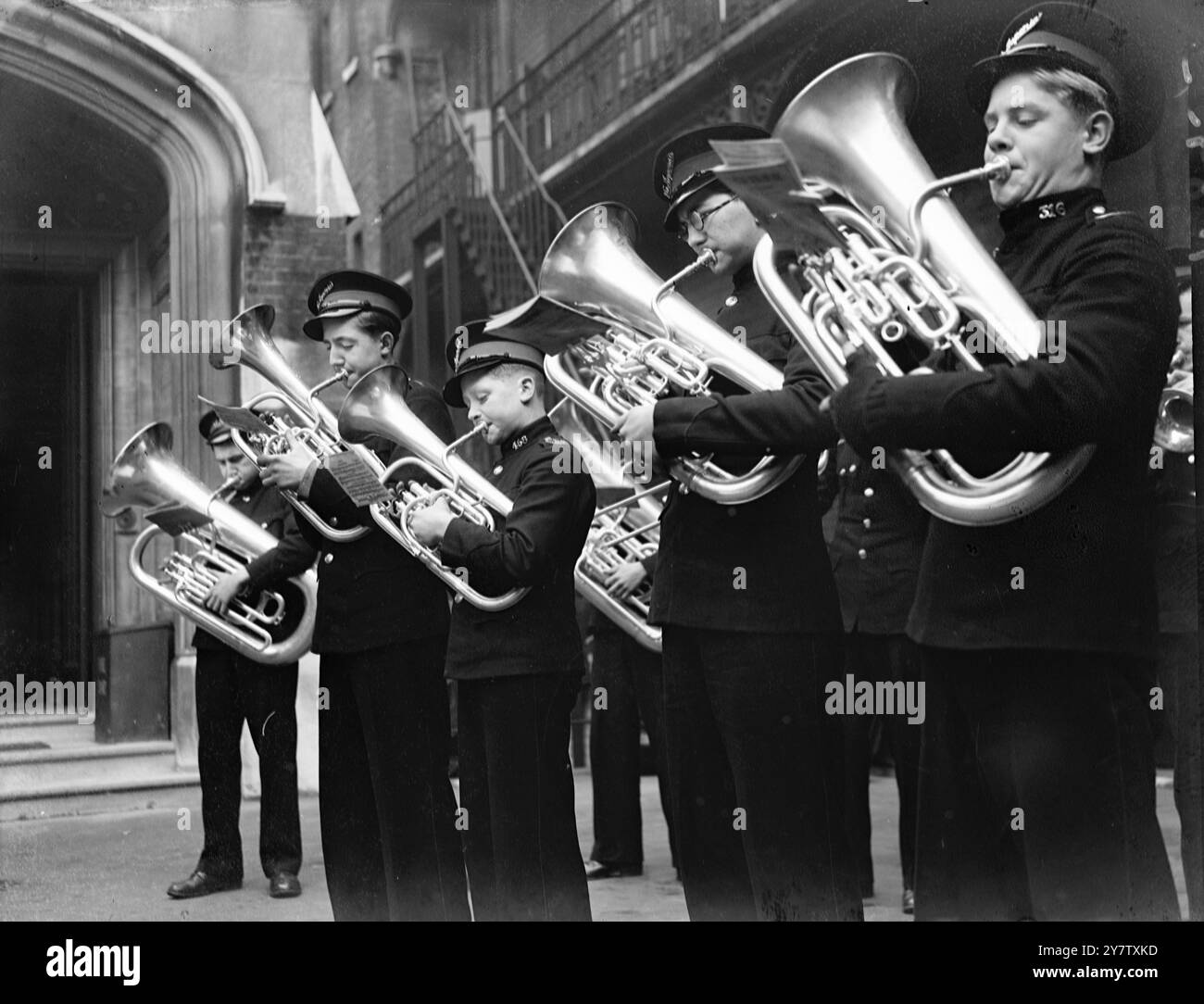 CABLE BOYS BAND Photo Shows: Messenger boys of Cable and Wireless, who ...