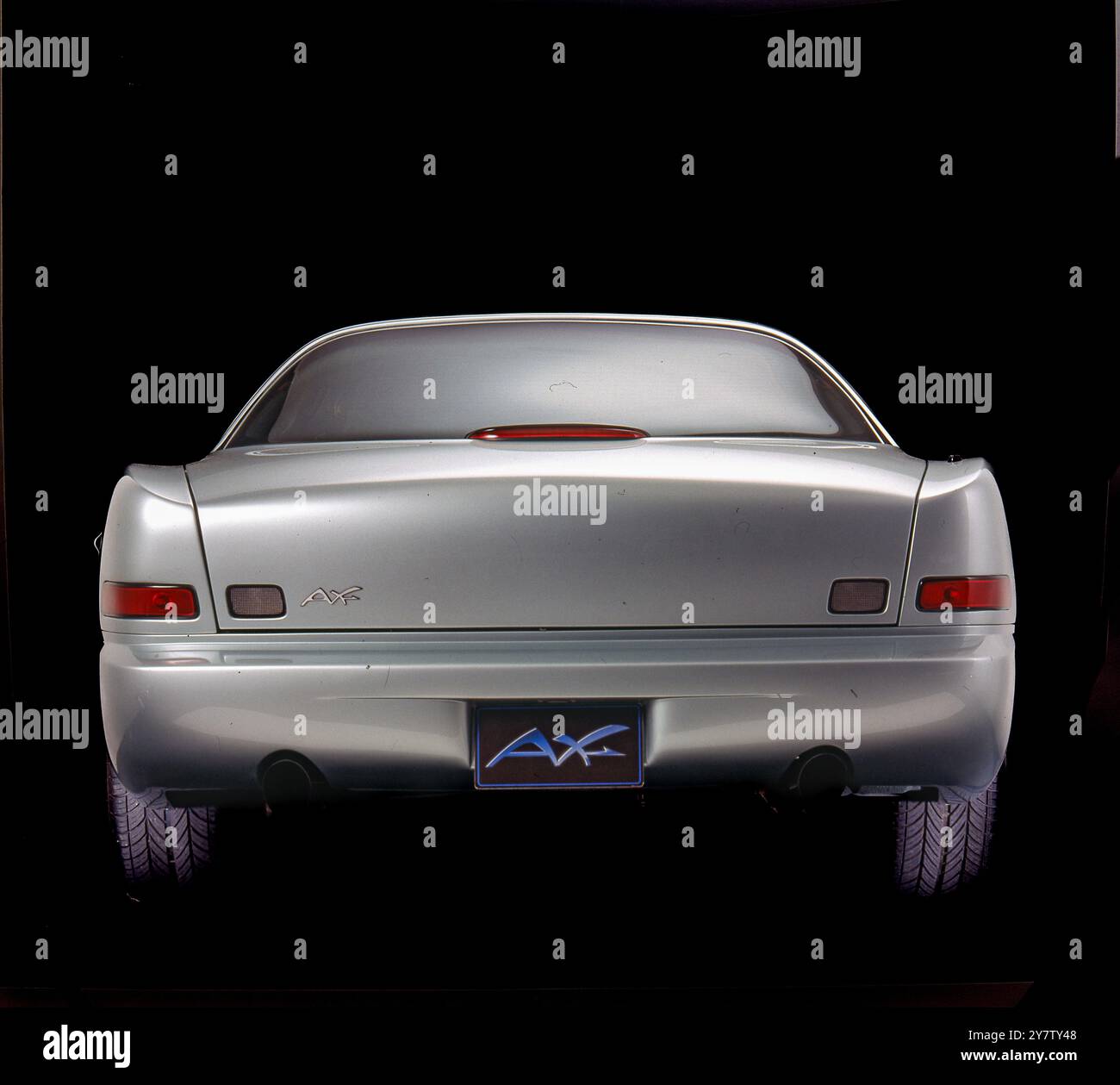 Avanti an American performance sports coupe based on the Studebaker ...
