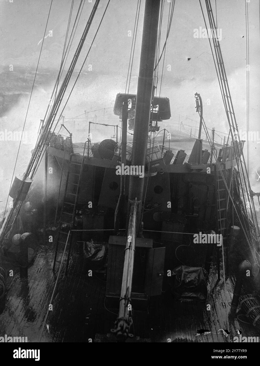 WINTER CONVOY These pictures were taken on board an escort ship which ...