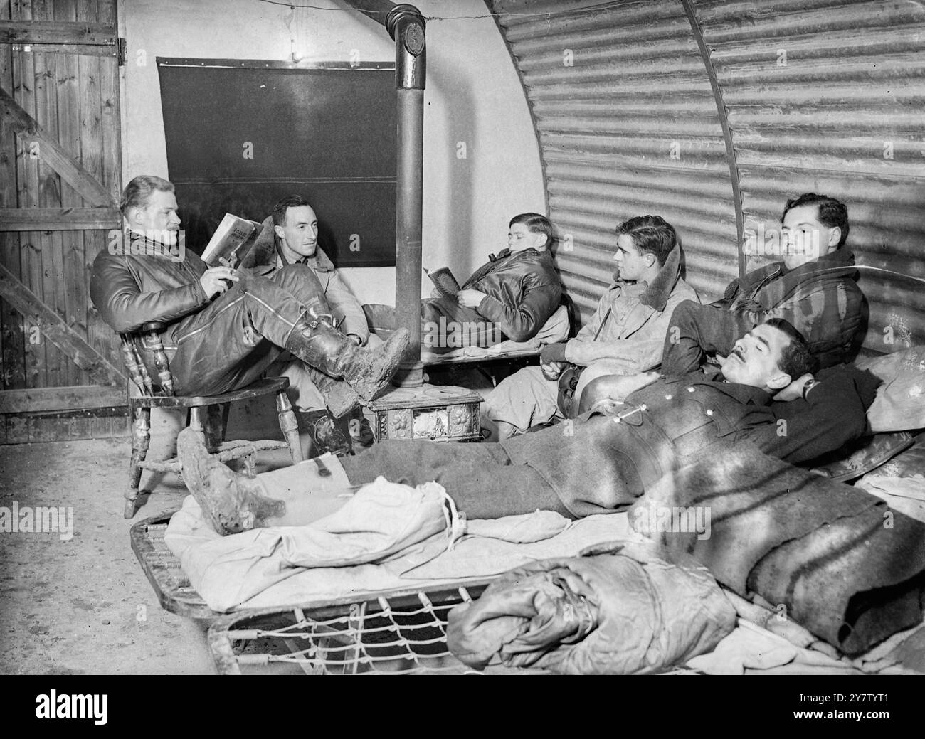 Photo Shows: Leading Aircraftsmen waiting in the rest hut of the RAF ...