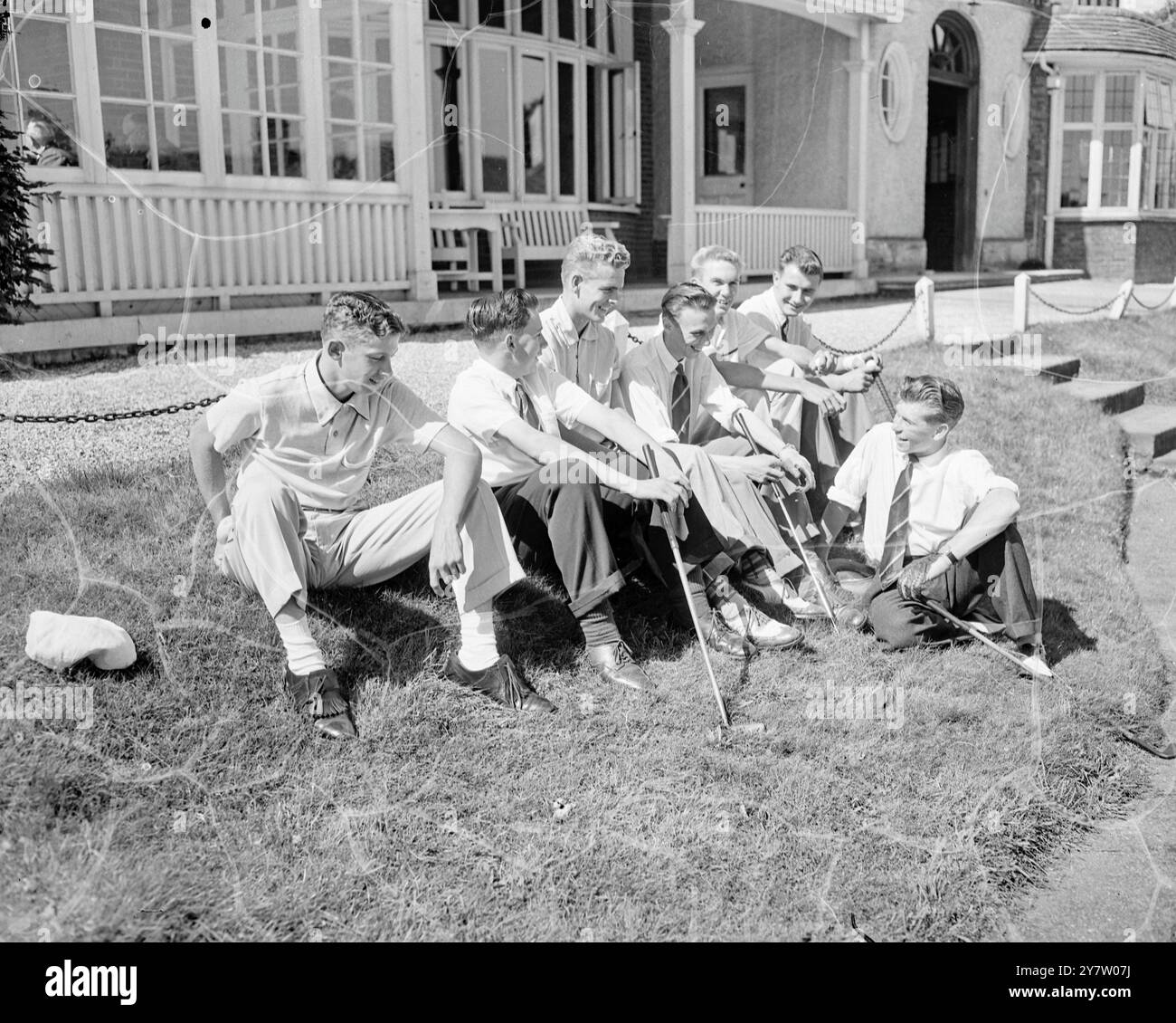 Peter allen 1950 hi-res stock photography and images - Alamy