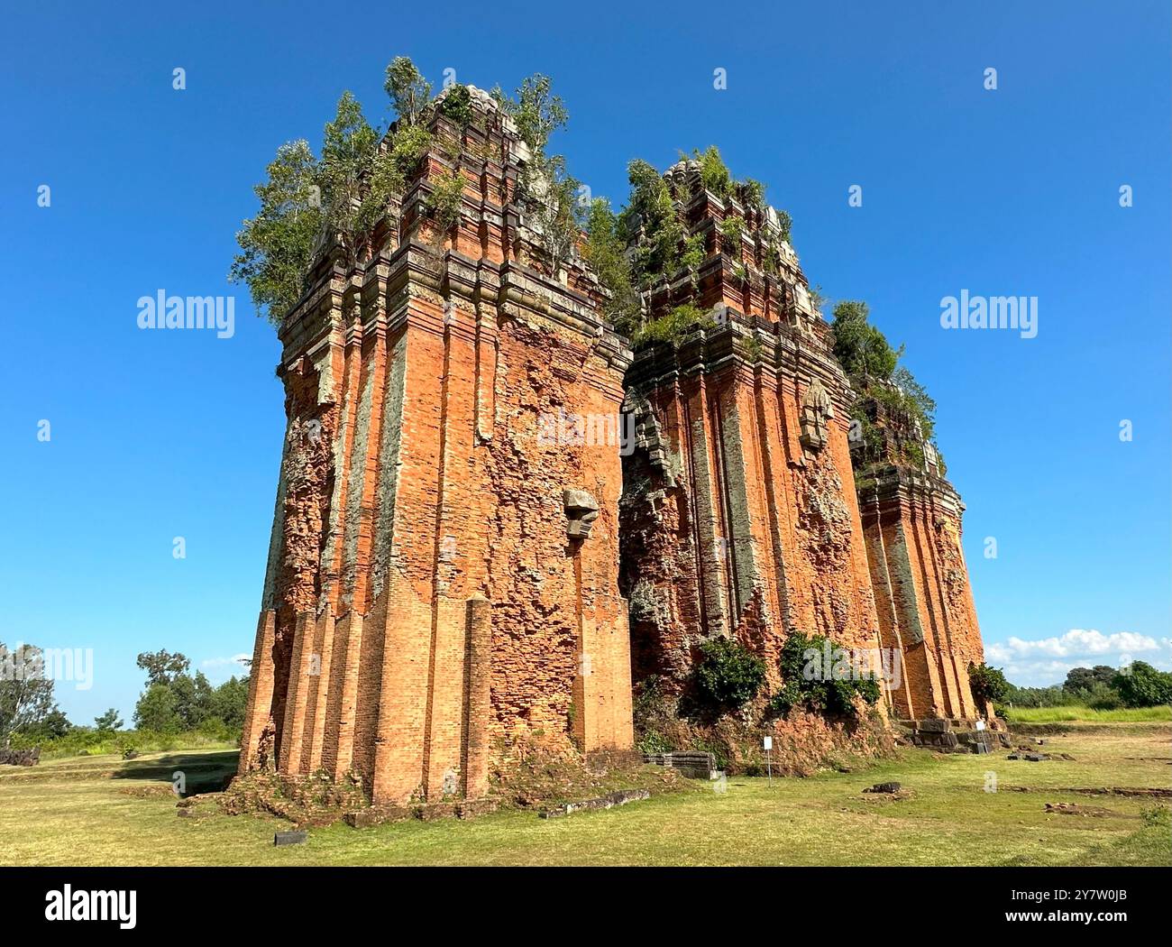 Ancient Towers Reach for the Sky in Vietnam. These crumbling brick ...