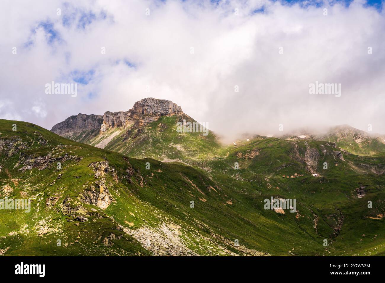 Hiking views high alpine hi-res stock photography and images - Alamy