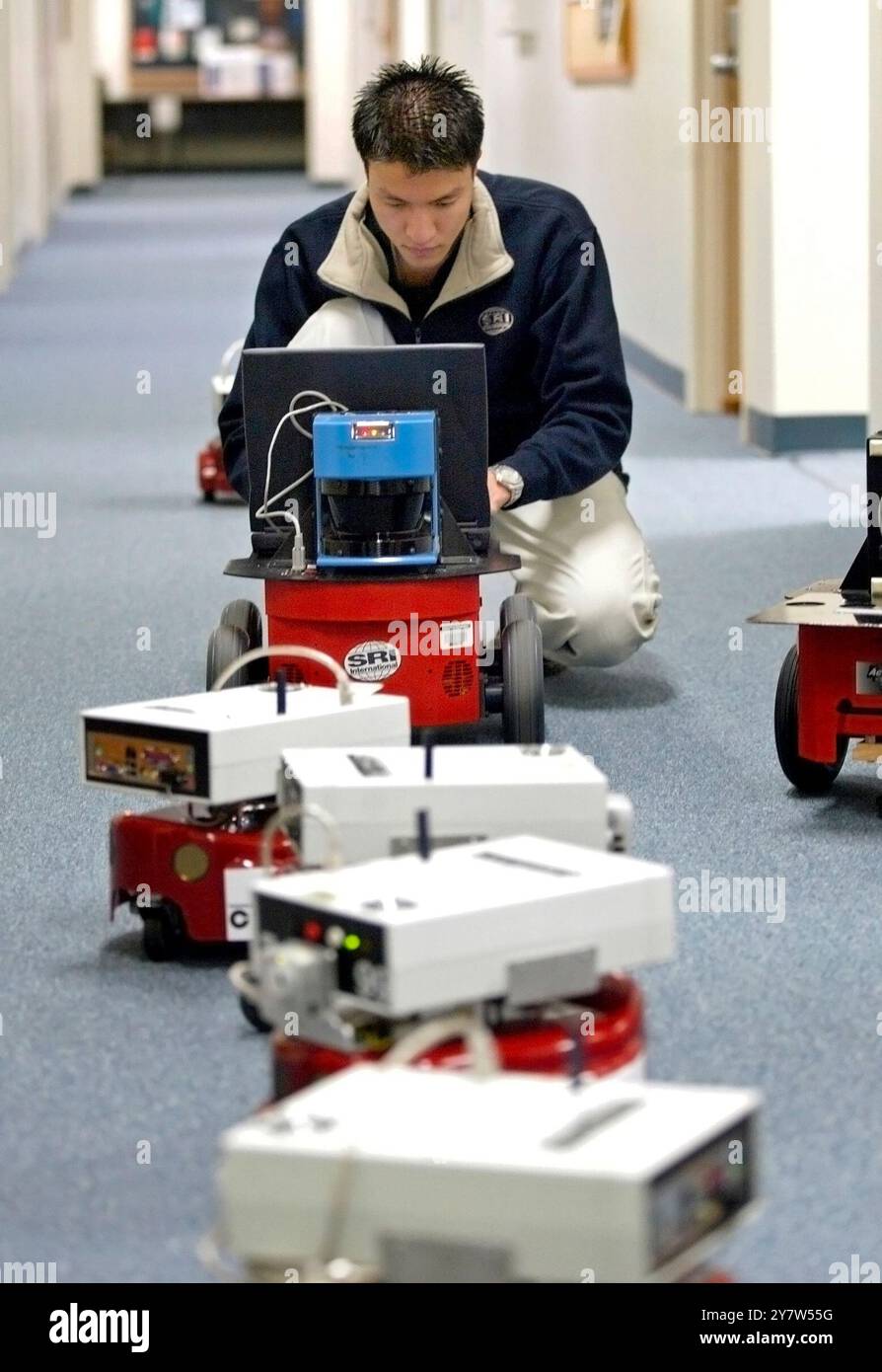 Robot part of a team hi-res stock photography and images - Alamy