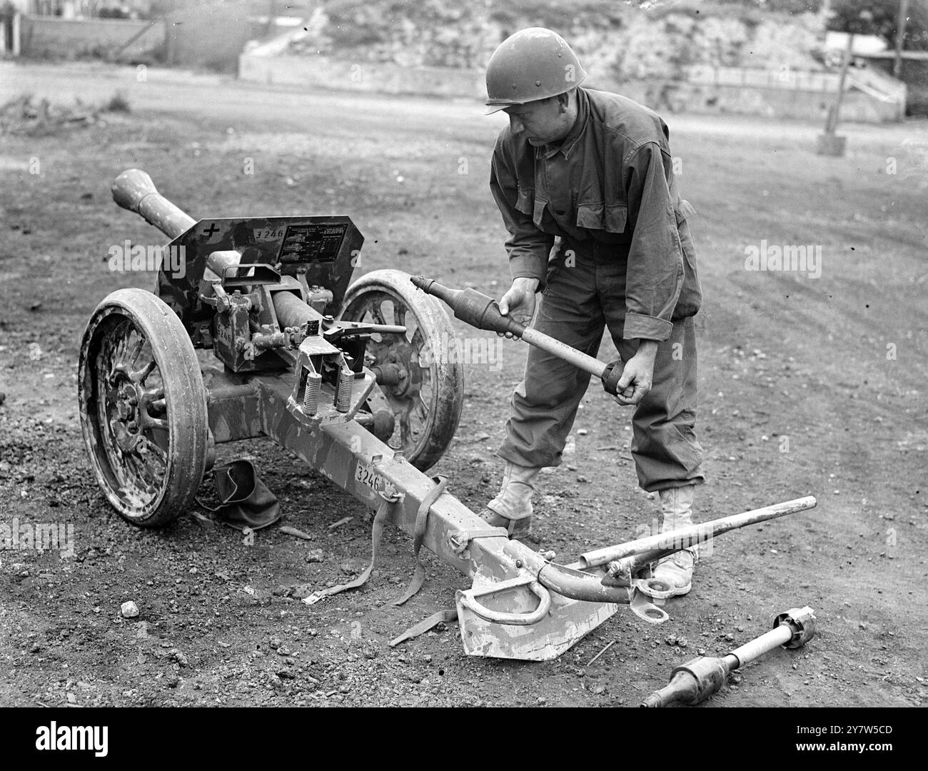 PHOTO SHOWS: A captured German anti tank rocket gun. Eldon Kelly of ...