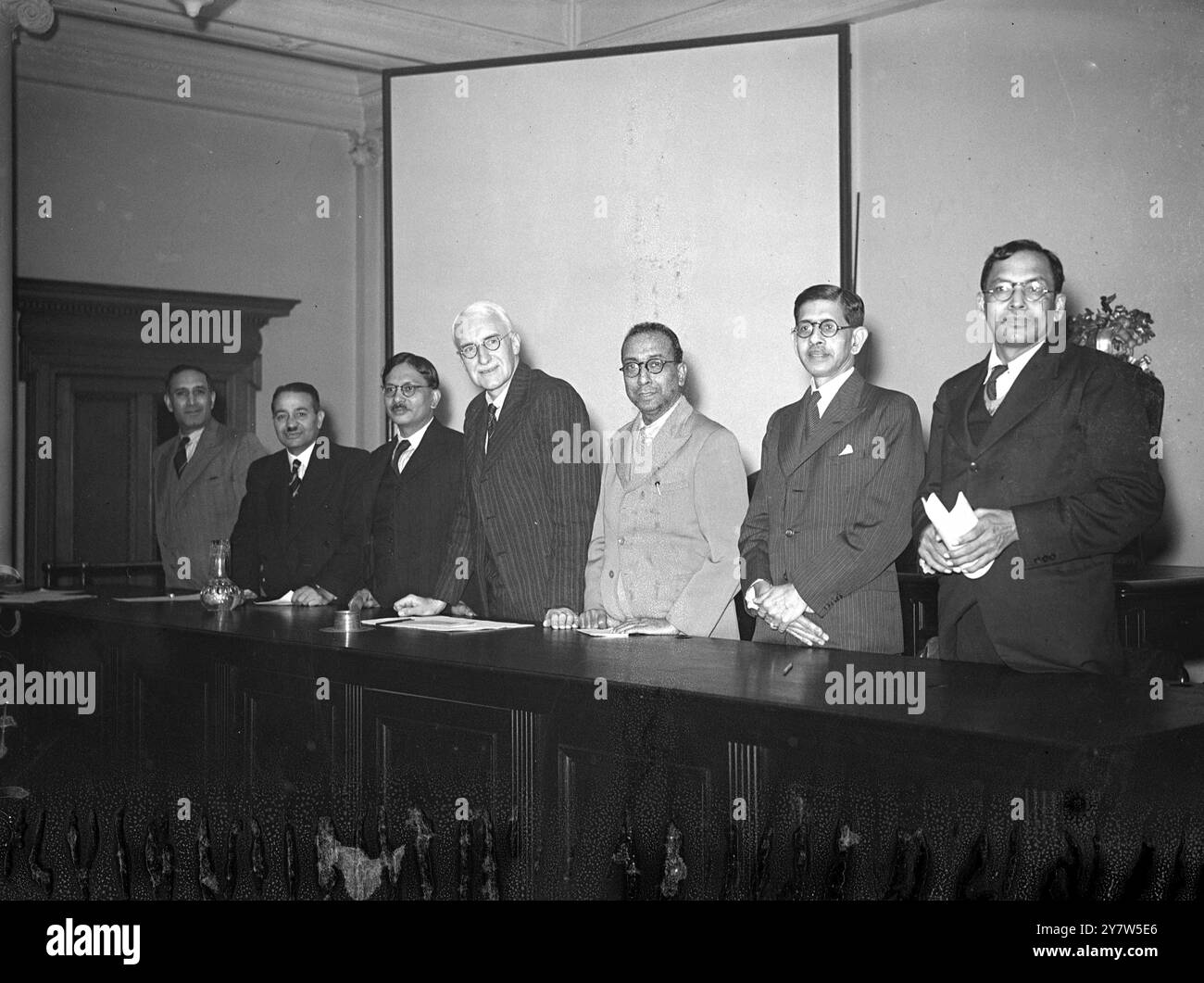 Indian scientists Black and White Stock Photos & Images - Alamy