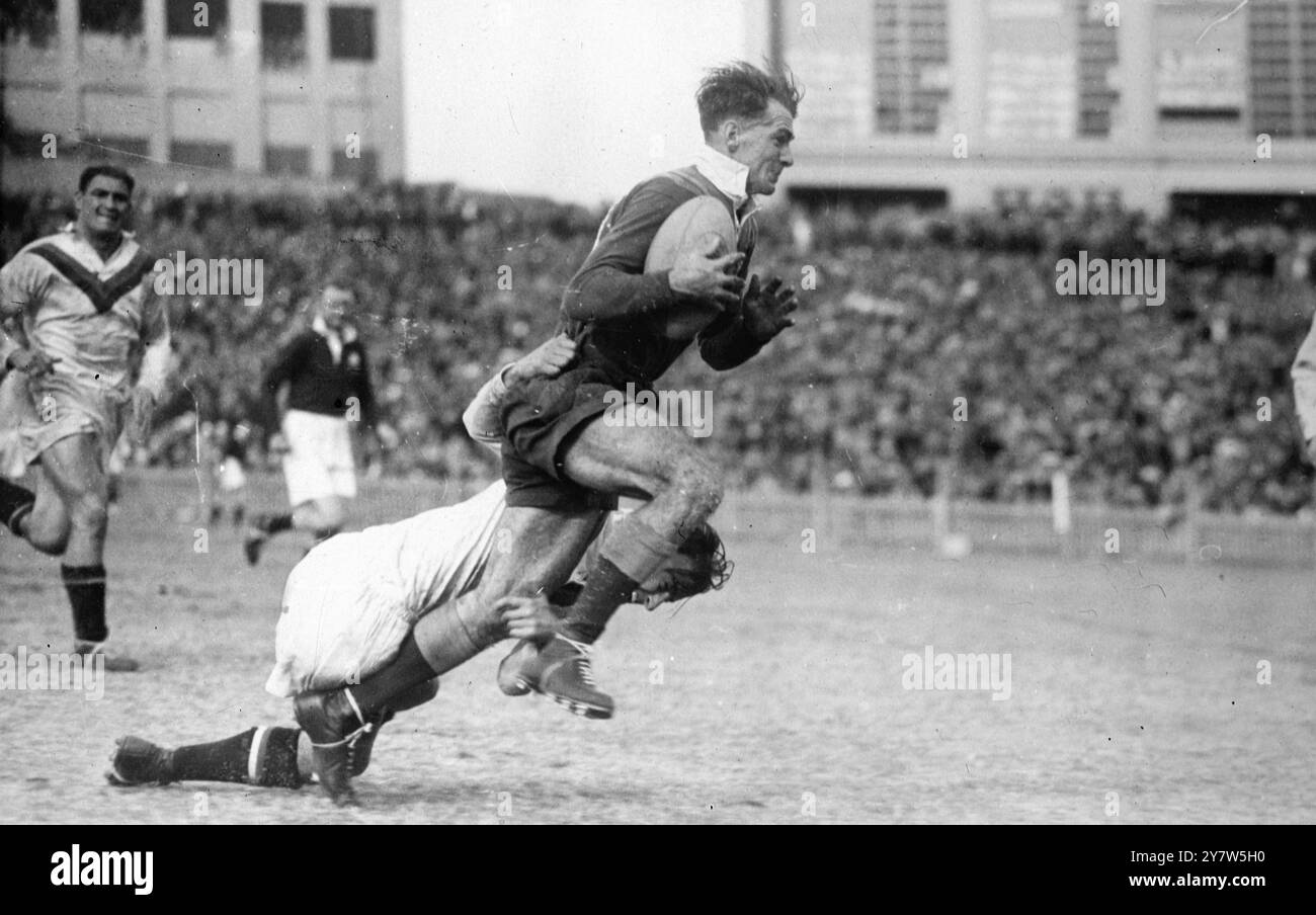 ENGLAND WIN RUGBY LEAGUE 'ASHES' IN AUSTRALIA WHERE ITS WINTERTIME By ...