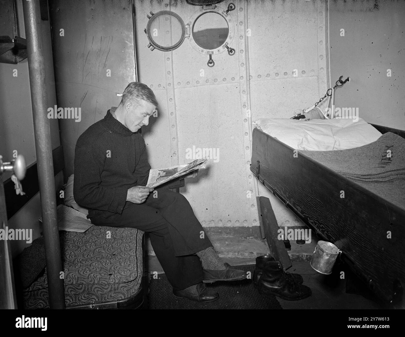 SINGLE CABINS AND SHOWERS FOR BRITISH SEAMEN ON BOARD THE KINGFISHER ...