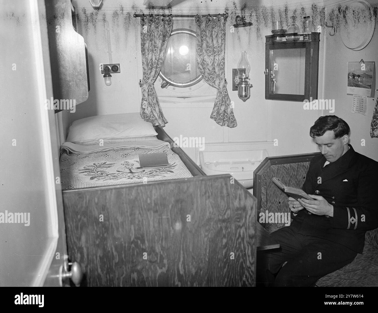 SINGLE CABINS AND SHOWERS FOR BRITISH SEAMEN ON BOARD THE KINGFISHER ...