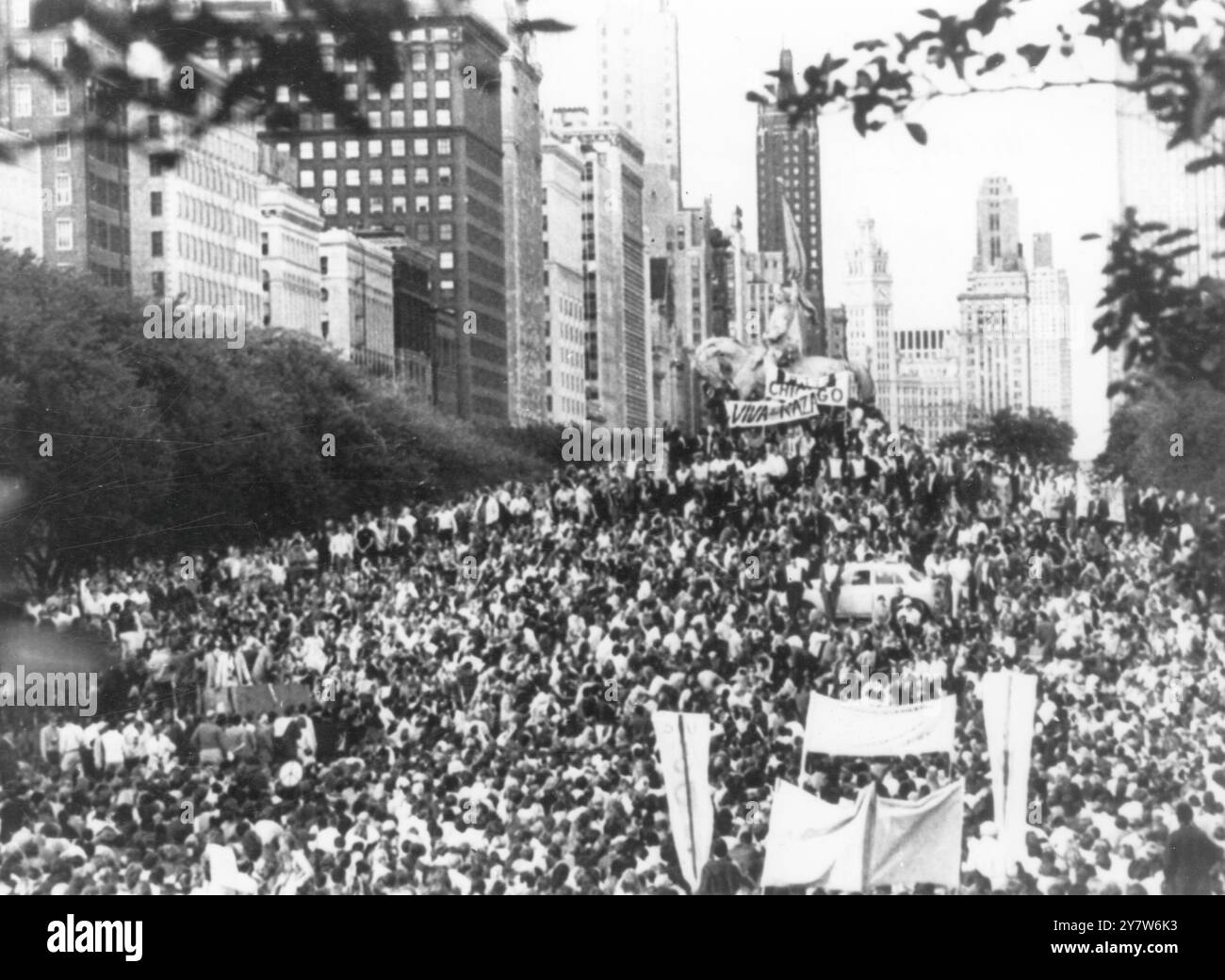 Chicago demonstration 1968 hi-res stock photography and images - Alamy