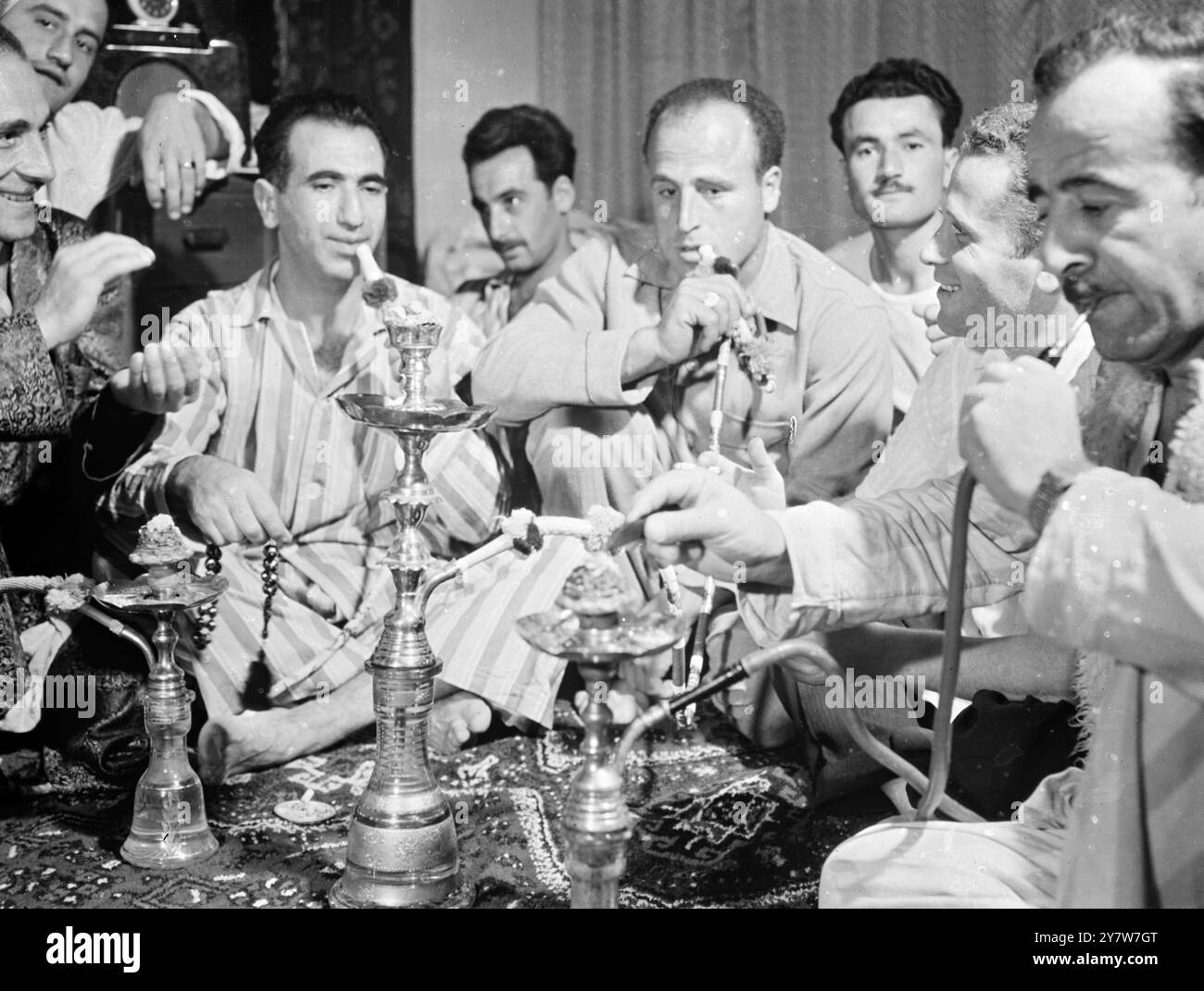 Qatar - 1954 PICTURE SHOWS:- Intermidiate staff and artisans from the ...