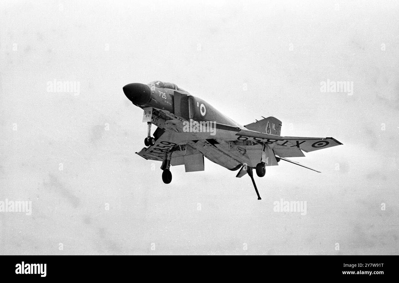 1960s jet fighter hi-res stock photography and images - Alamy