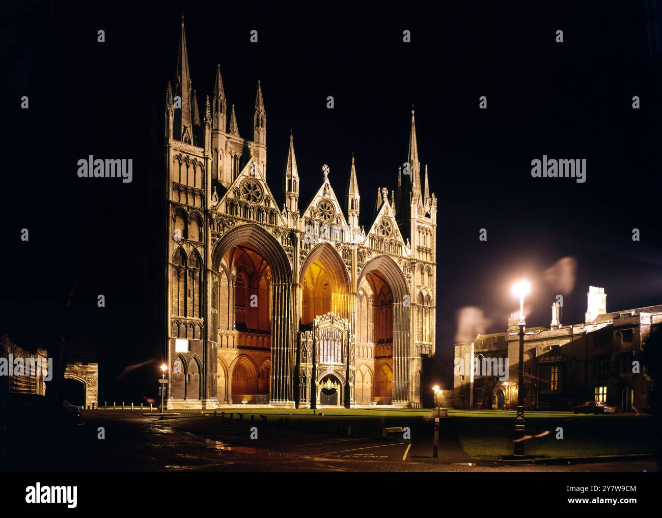 Peterborough Cathedral by night , Peterborough , England Stock Photo ...