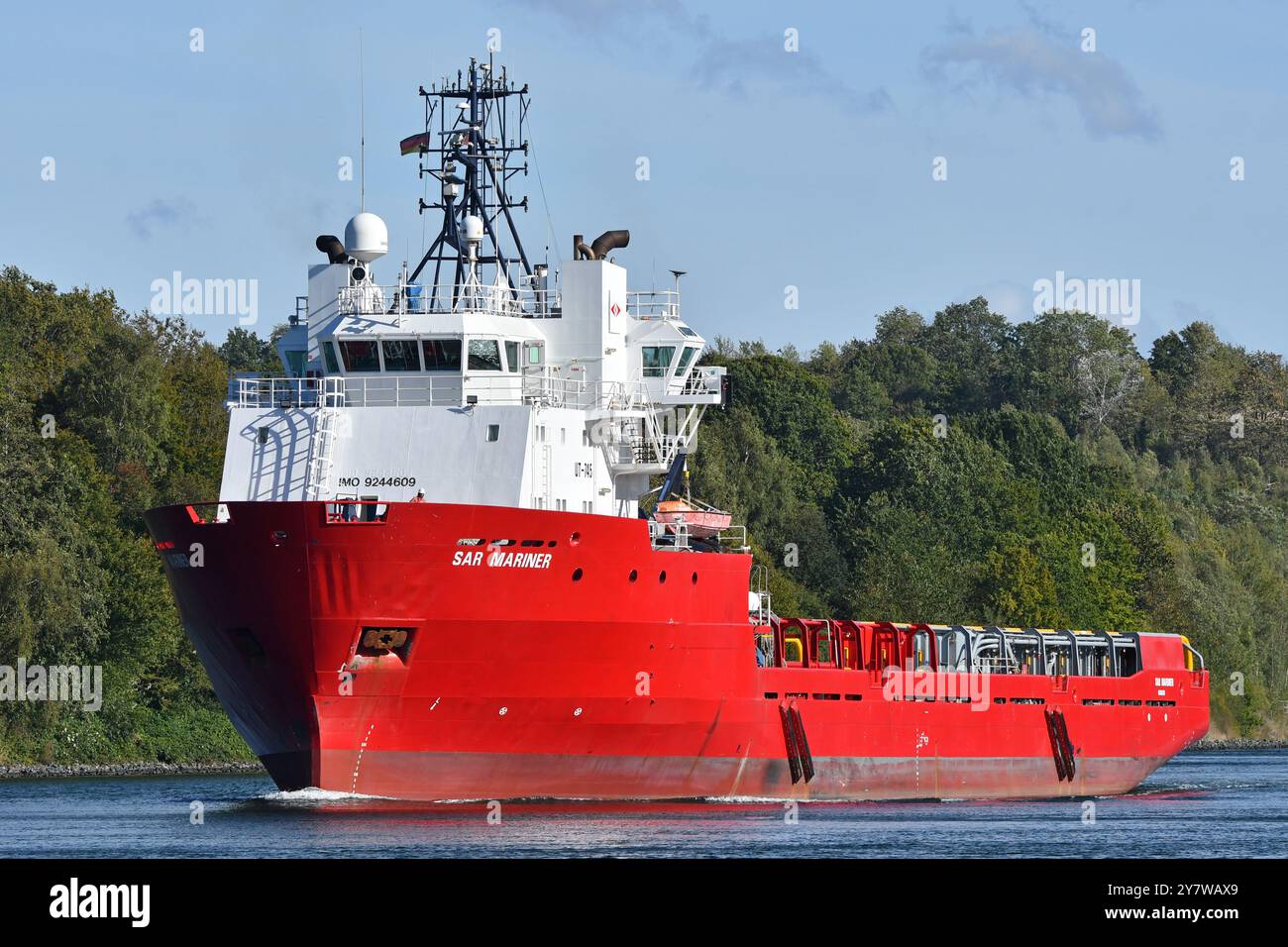 Offshore Supply Ship SAR MARINER passing the Kiel Canal Stock Photo - Alamy