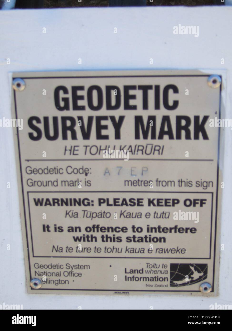 Geodetic survey mark - He Tohu Kairuri Geodetic code A7EP Ground mark ...