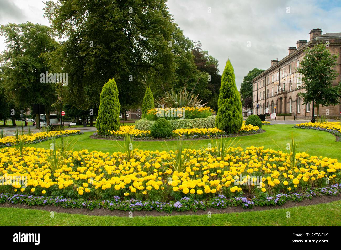 Floral display on a roundabout in the Montpellier Quarter, Harrogate ...