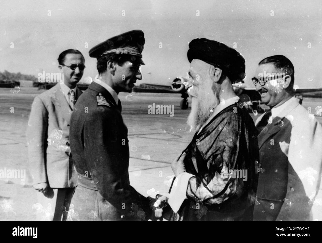 Shah Leaves Baghdad for Teheran Mohammad Reza Pahlavi 23 August 1953 ...