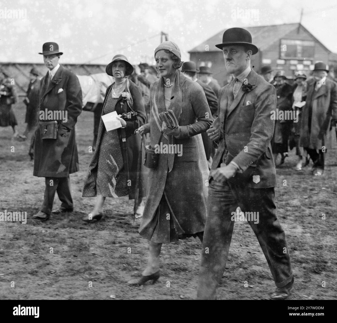 Racing at Kempton Park - Sir Anthony Weldon . 7 May 1932 Stock Photo ...