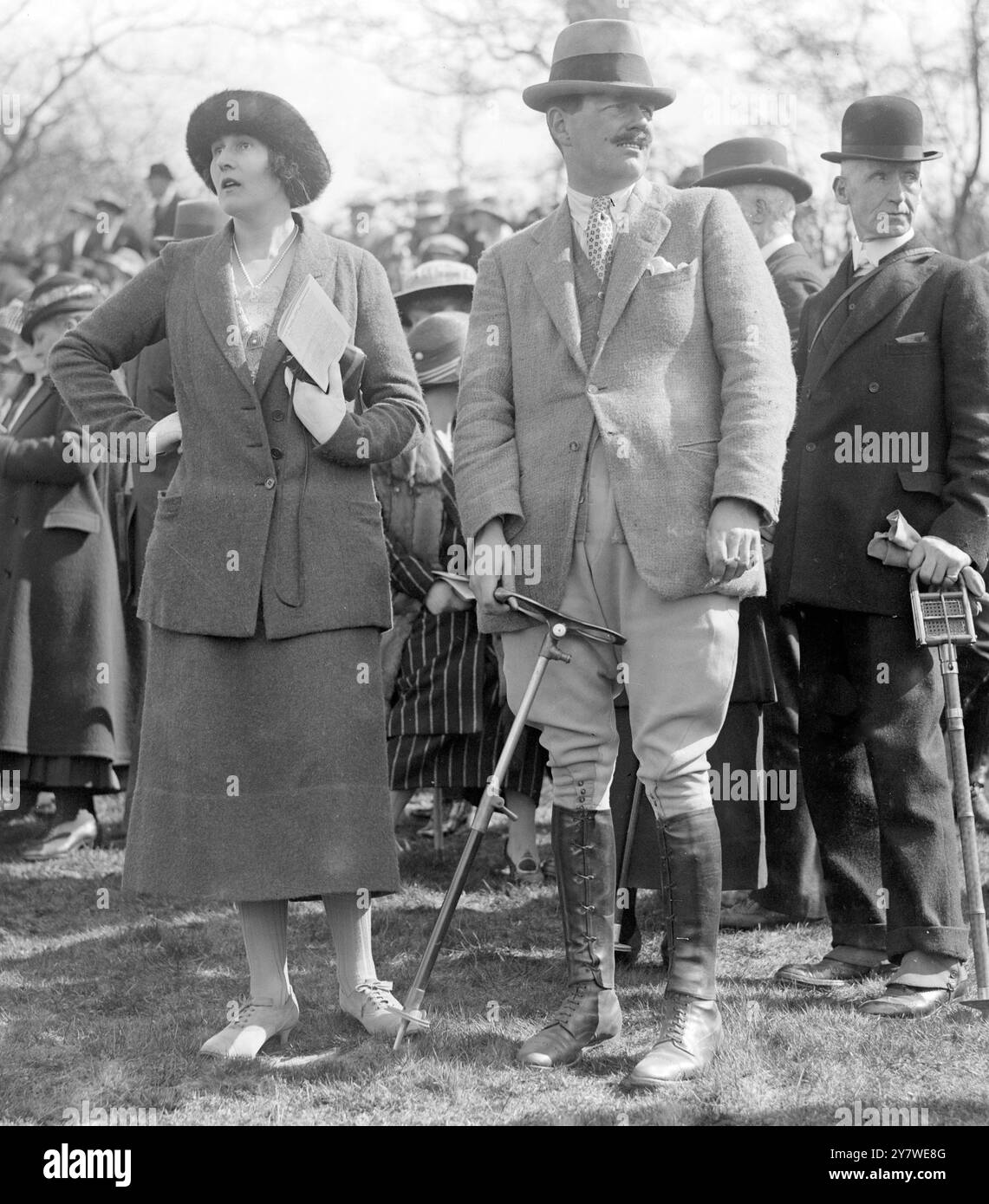 Southwold Hunt Point to Point Steeplechases at Spilsby . Lady Beryl ...