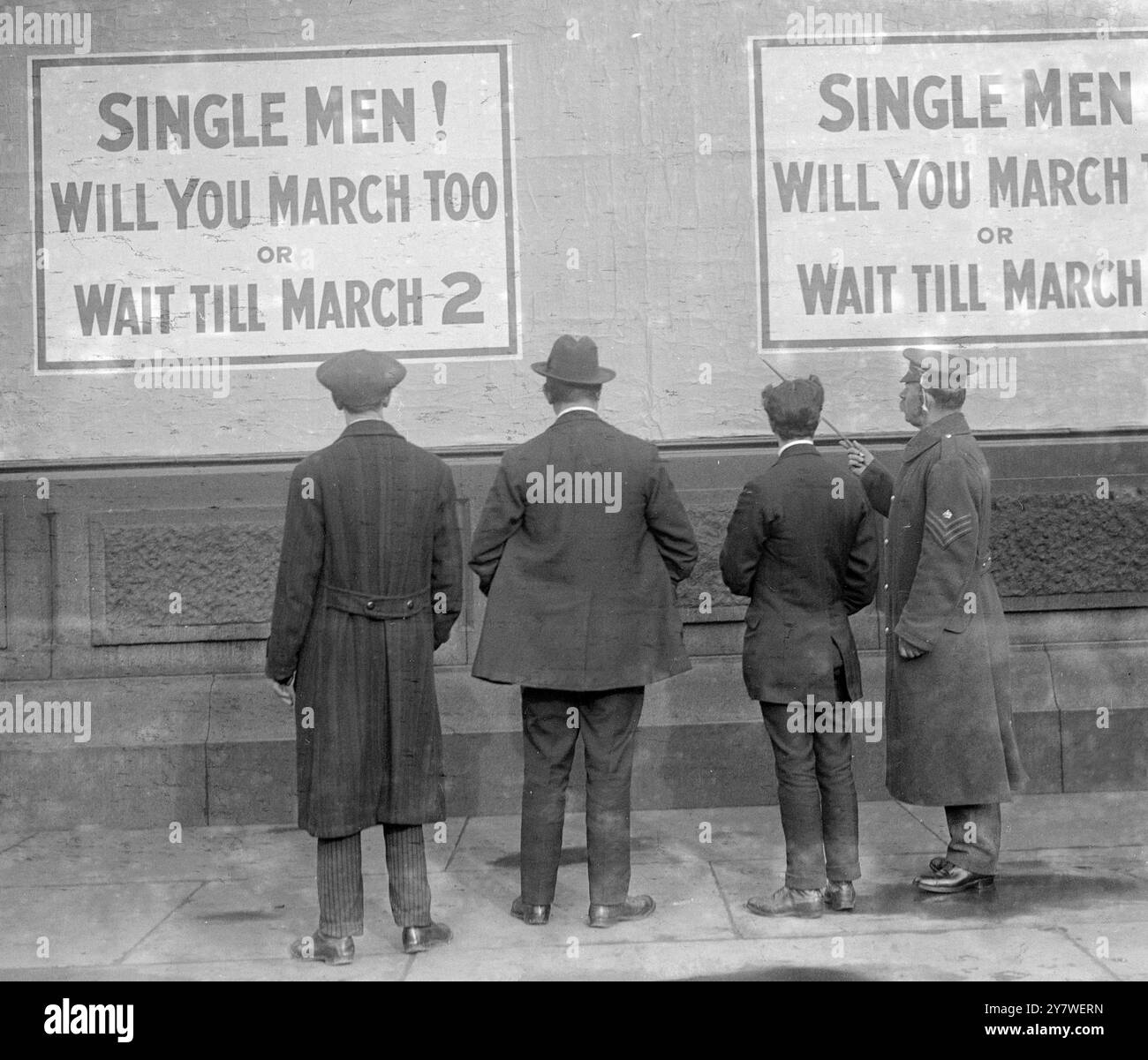 Recruiting notice in Trafalgar Square . WWI Stock Photo - Alamy