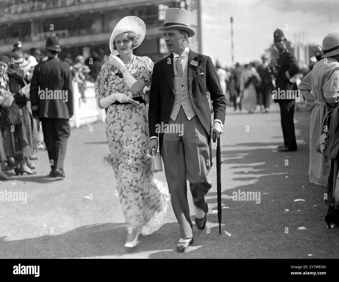Arrivals at the Royal Ascot race meeting . Mr and Mrs Doxford . 1934 ...