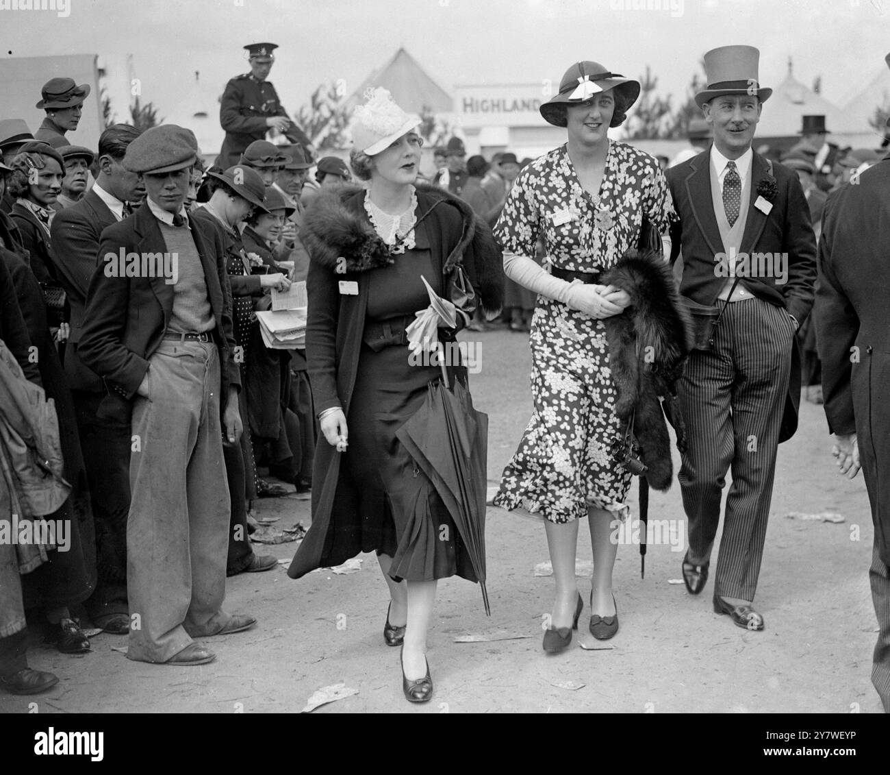 At the Royal Ascot race meeting , 2nd day - Lady Lavinia Dundas ( left ...