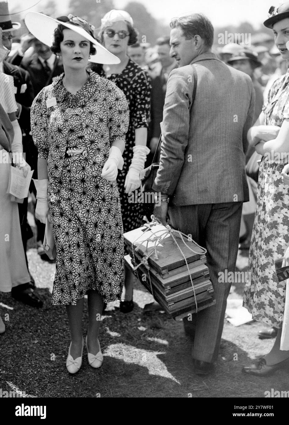 At the Royal Ascot race meeting - Mrs Charles Sweeny makes her way ...