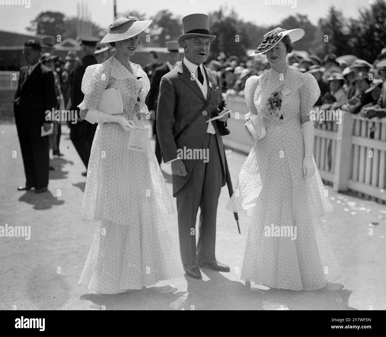 Ladies fashion at the Royal Ascot race meeting . Lord Stonehaven and ...
